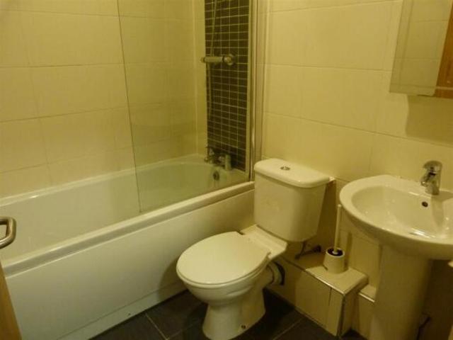 3 bedroom flat for rent in St Mary Street, Cardiff, CF10