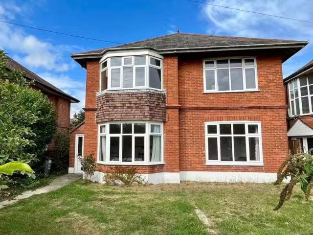 3 bedroom flat for rent in STUDENT THREE DOUBLE BEDROOMS, WINT.