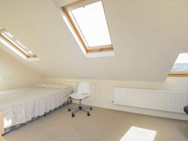 3 bedroom flat for rent in Sunnyhill Road, Streatham, SW16