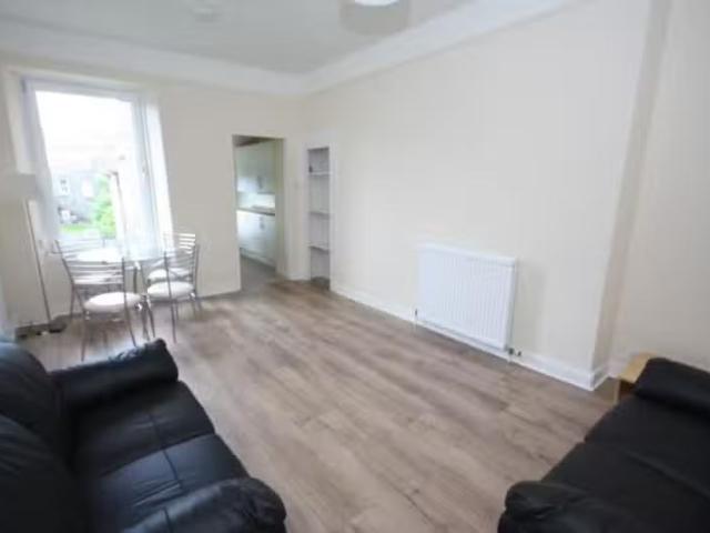 3 bedroom flat for rent in Sunnyside Road, Aberdeen, AB24