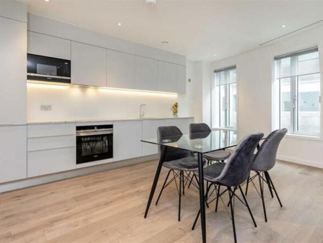 3 bedroom flat for rent in Suffolk Street, Hobhouse Court, SW1Y