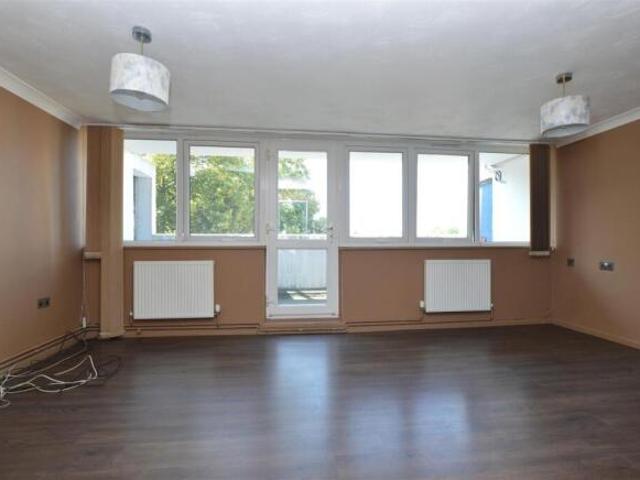 3 bedroom flat for rent in Suffolk Square, Norwich, NR2