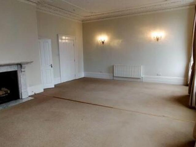 3 bedroom flat for rent in Sutherland House – First Floor Ref 603, BS8