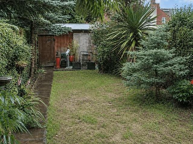 3 bedroom flat in Birmingham