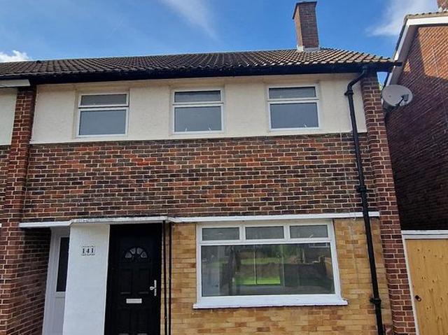 3 bedroom flat in Croydon