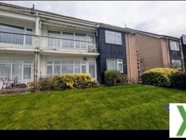 3 bedroom flat in Dene Gardens, Stanmore, HA7 3 bed #2380919