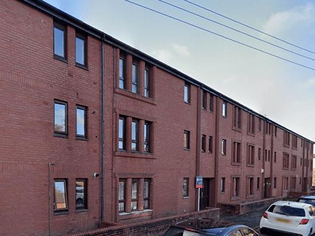 3 bedroom flat in Glasgow
