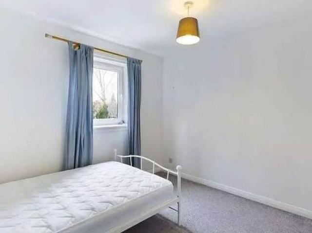 3 bedroom flat in Glasgow