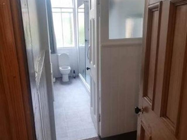 3 bedroom flat in Glasgow