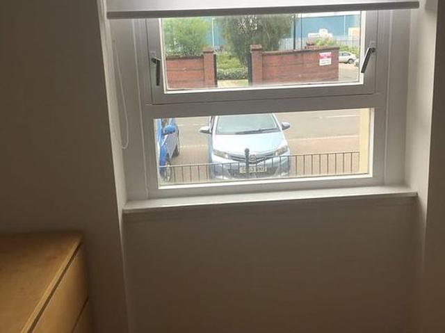 3 bedroom flat in Glasgow