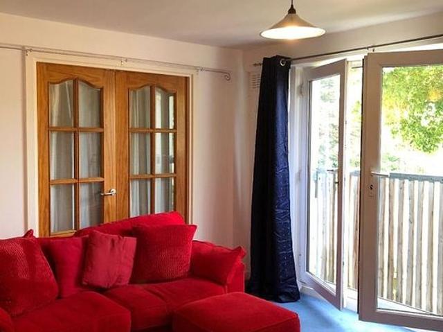 3 bedroom flat in Glasgow