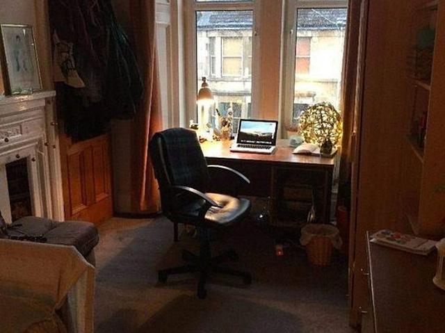 3 bedroom flat in Glasgow