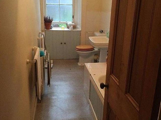 3 bedroom flat in Glasgow