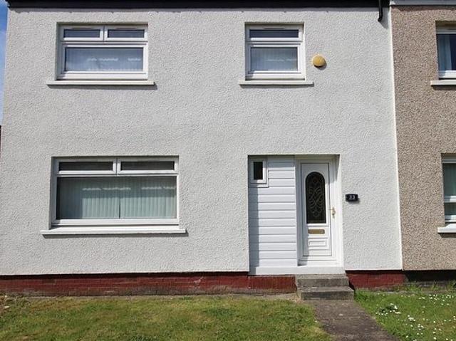 3 bedroom flat in Glasgow