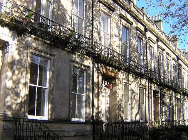 3 bedroom flat in Glasgow