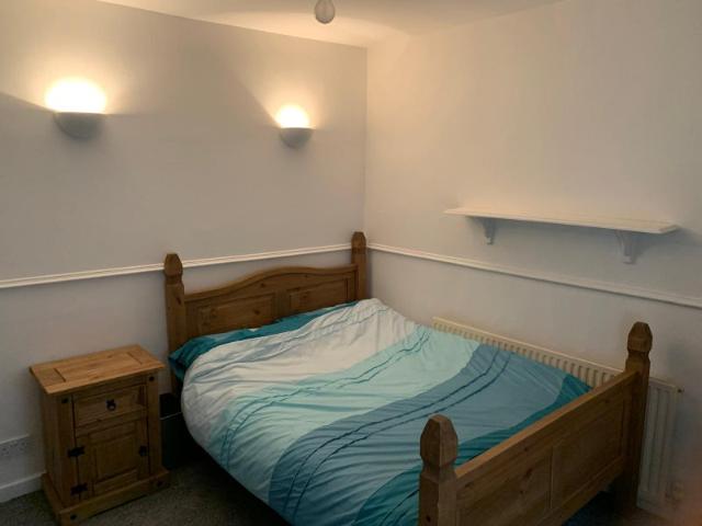 3 bedroom flat in Leadbetter Court, NW10