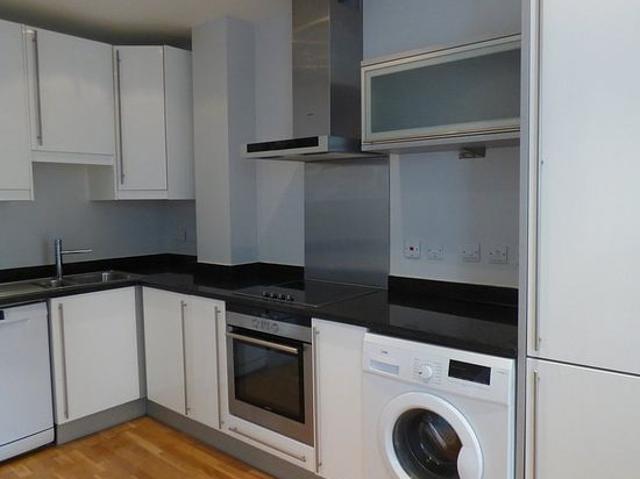 3 bedroom flat in Liverpool
