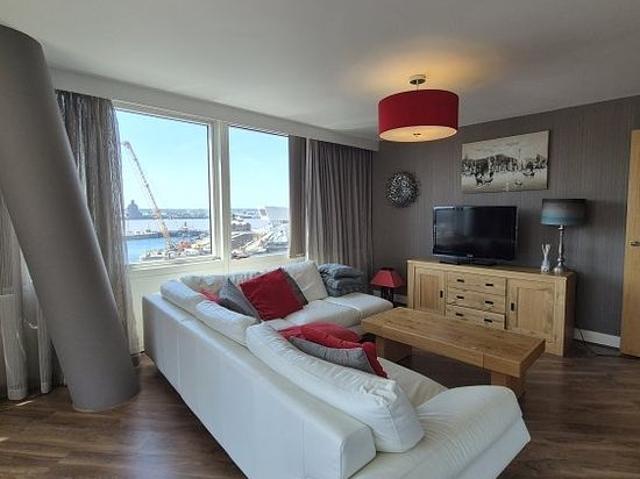 3 bedroom flat in Liverpool