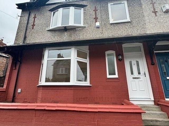3 bedroom flat in Liverpool