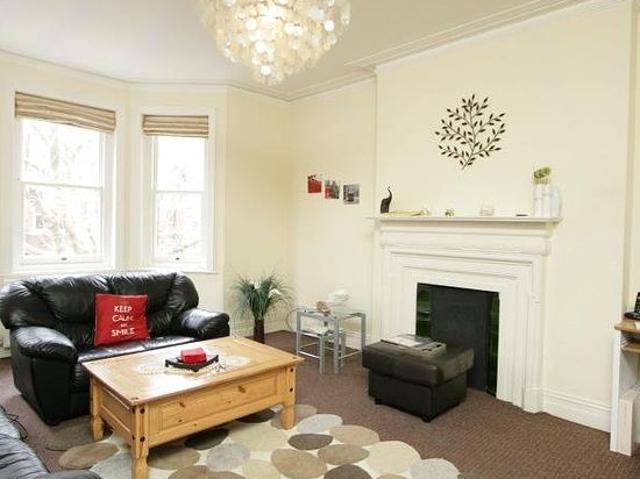 3 bedroom flat in London