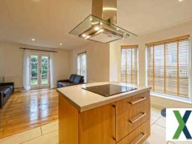 3 bedroom flat in Northpoint Square, London, NW1 3 bed #2397783