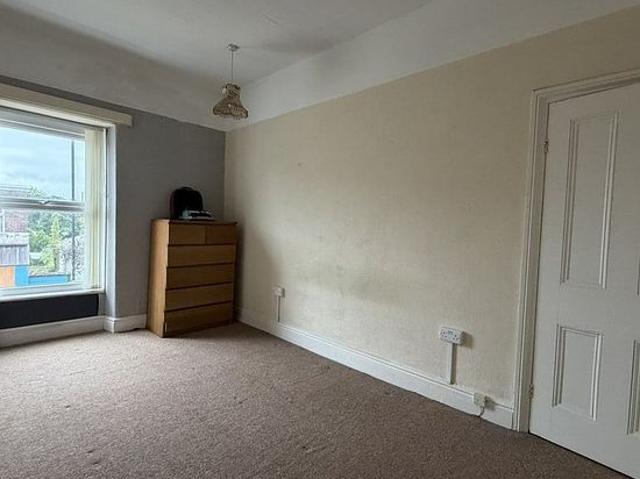 3 bedroom flat in Rhosneigr