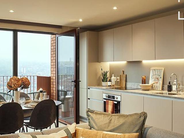 3 bedroom flat in Sheffield