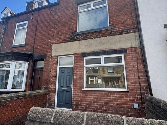 3 bedroom flat in Sheffield