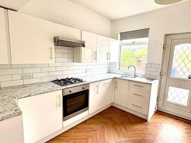 3 bedroom flat in Sheffield