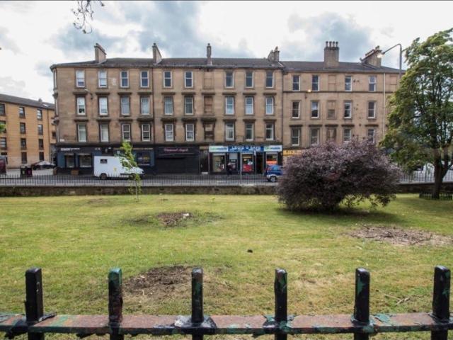 3 bedroom flat property in Dennistoun G31 avail