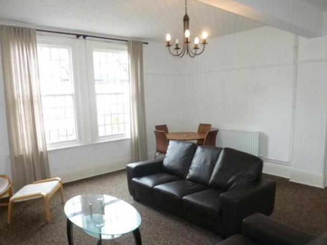 3 Bedroom Flat Share For Rent In Beeston