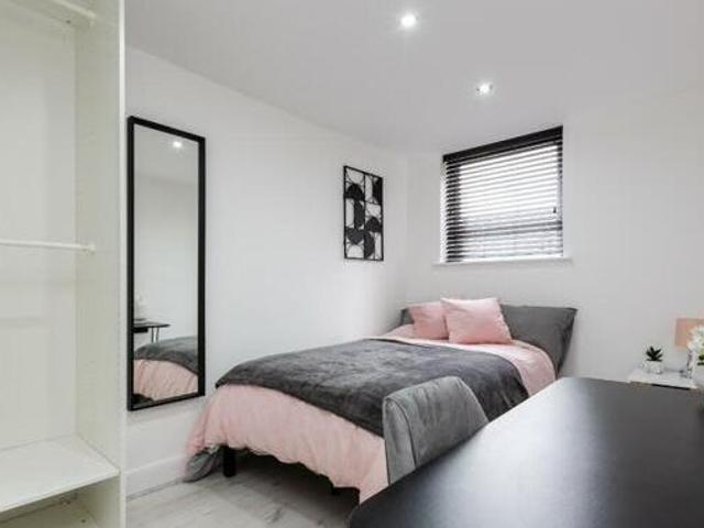 3 Bedroom Flat Share For Rent In Liverpool, Merseyside