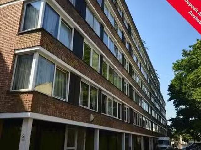 3+ bedroom flat/apartment to rent in High Kingsdown, St Michae.