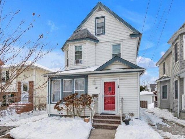 3 bedroom, Floral Park NY 11001 102562493