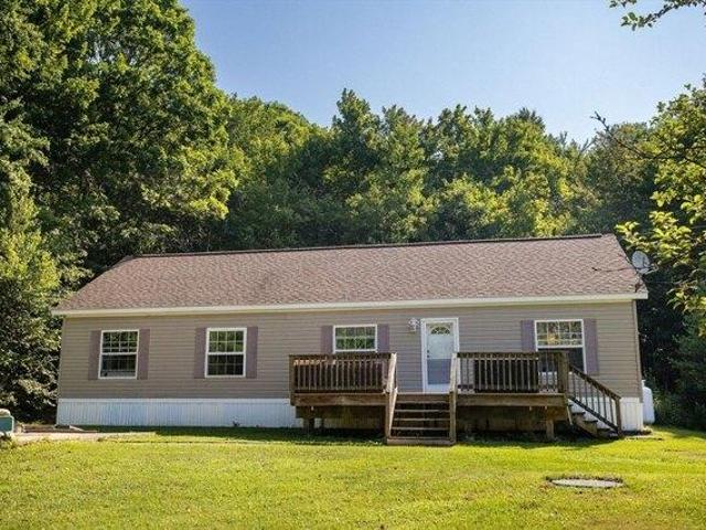3 bedroom, Florida MA 01247 105096250