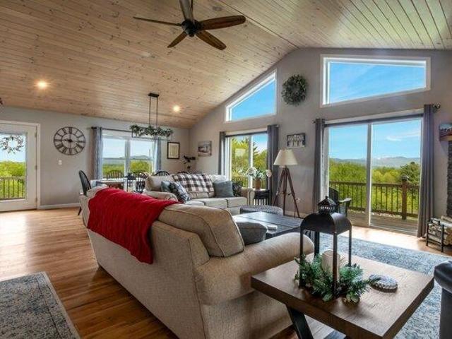 3 bedroom, Fryeburg ME 04037 104077020