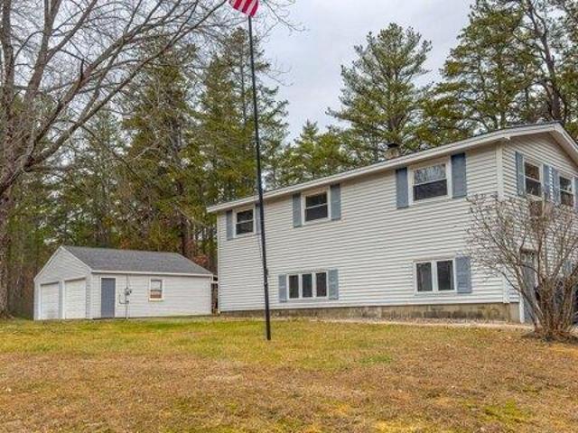 3 bedroom, Fryeburg ME 04037 103035918