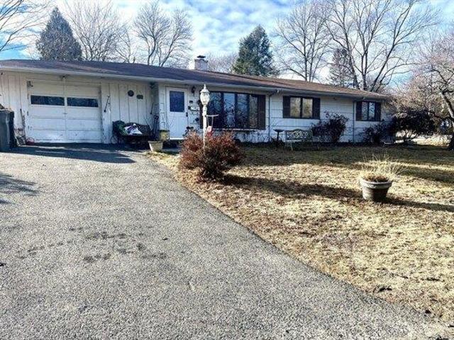 3 bedroom, Framingham MA 01701 102212583