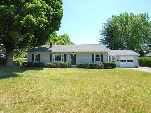 3 bedroom, Framingham MA 01701 104607636