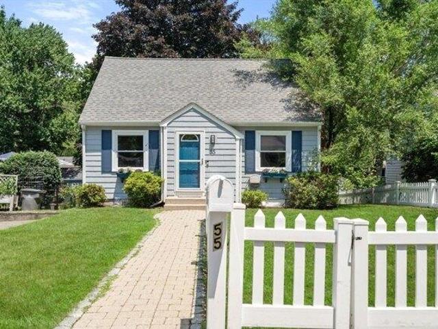 3 bedroom, Framingham MA 01701 104760736