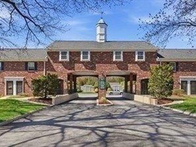 3 bedroom, Framingham MA 01701 105107930