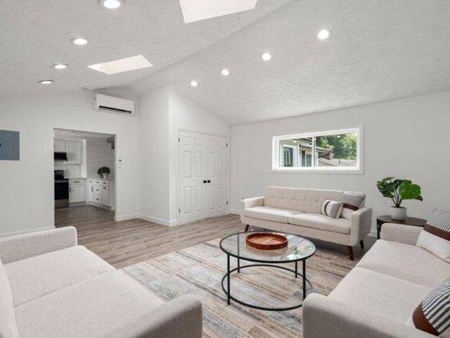 3 bedroom, Framingham MA 01701 105159217