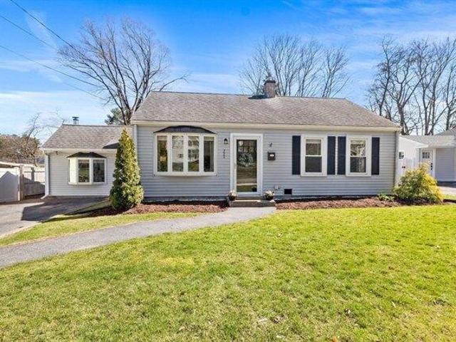 3 bedroom, Framingham MA 01701 LS102344837