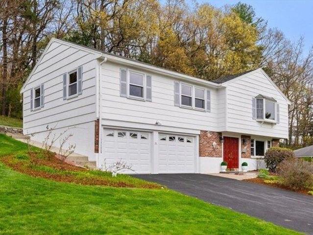 3 bedroom, Framingham MA 01701 LS102922419