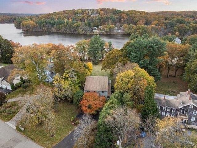 3 bedroom, Framingham MA 01702 LS102063591