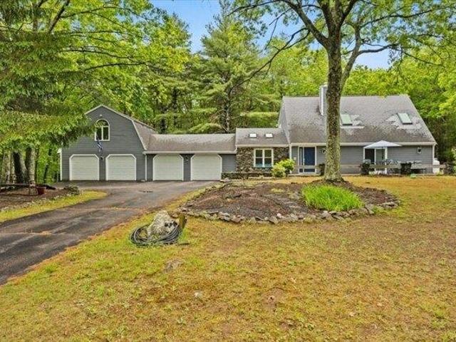 3 bedroom, Franklin MA 02038 104686869