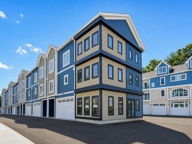 3 bedroom, Franklin MA 02038 105082716