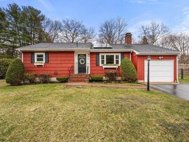 3 bedroom, Franklin MA 02038 102565158