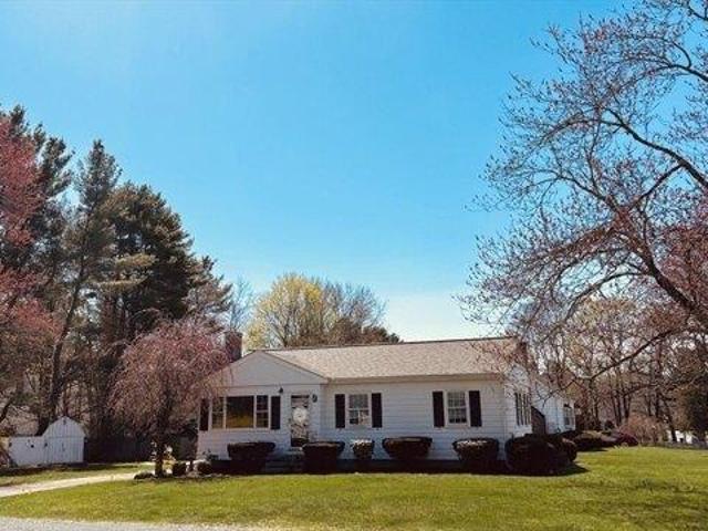 3 bedroom, Franklin MA 02038 LS102593028