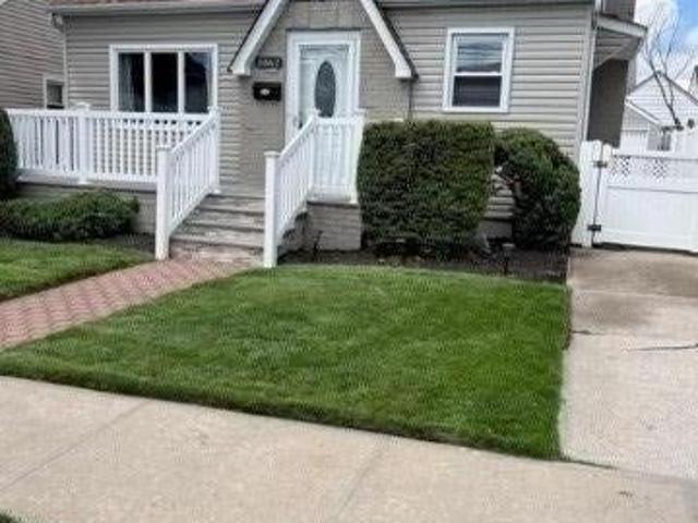 3 bedroom, Franklin Square NY 11010 LS72692075